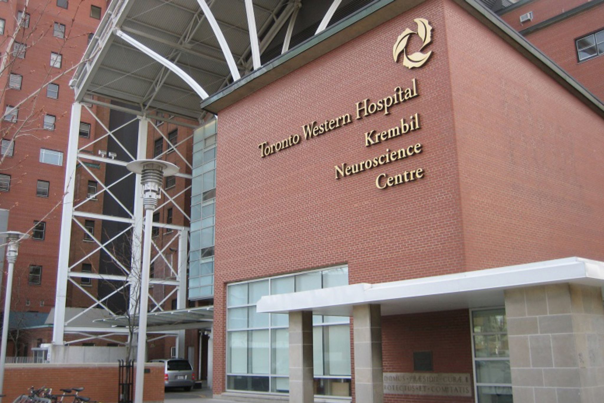 Toronto Western Hospital reports COVID-19 outbreak among patients and staff Toronto Western Hospital reports COVID-19 outbreak among patients and staff