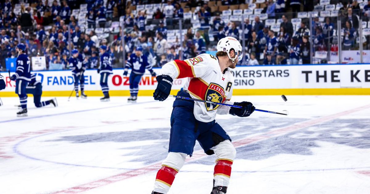 Florida tightens playoff series lead as Leafs lose again Florida tightens playoff series lead as Leafs lose again