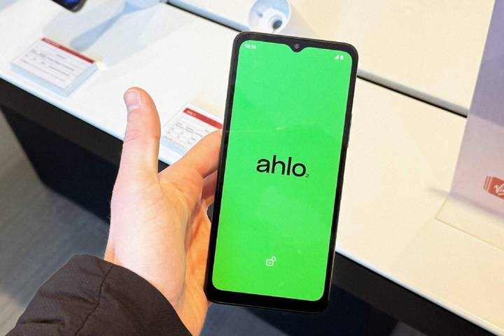 You Can Now Get A No Name Mobile Phone Plan From Loblaws In Canada
